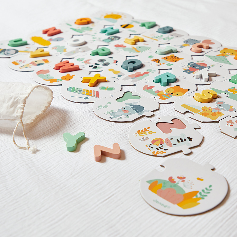 Pure - My First Alphabet Puzzle (French) : Educational puzzles Janod ...