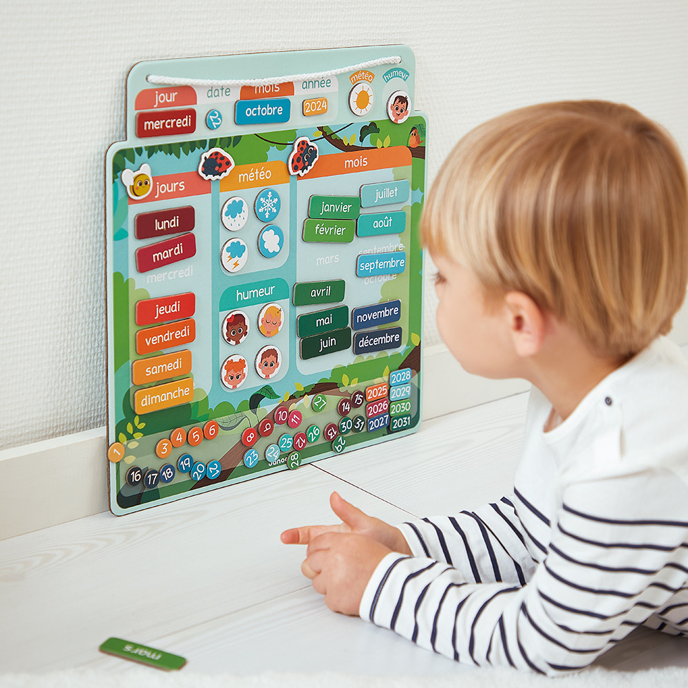 Magnetic Calendar - French : Educational magnetic games Janod - J05466