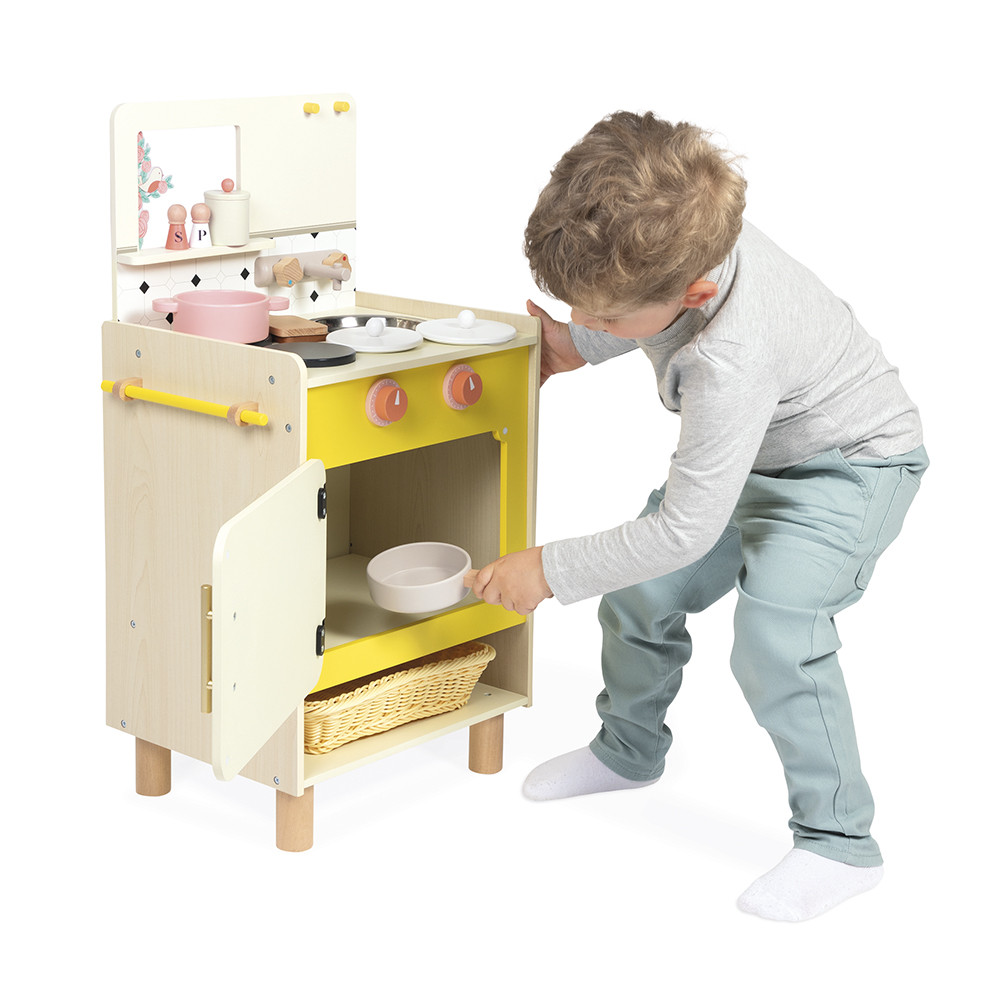 Shiny Grandma wooden kitchen : kitchens, dinnerwares & accessories ...