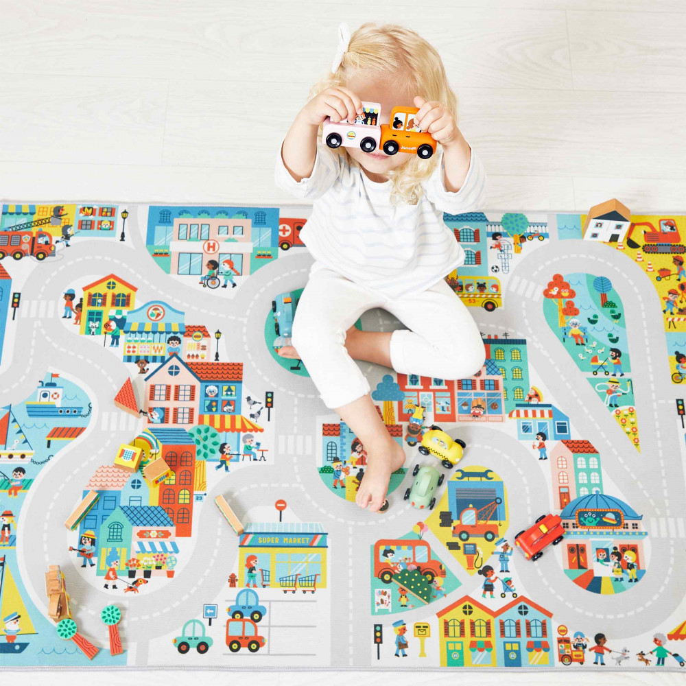 Wooden Family Car City - Cross Roads : Vehicles, garages and cars Janod ...