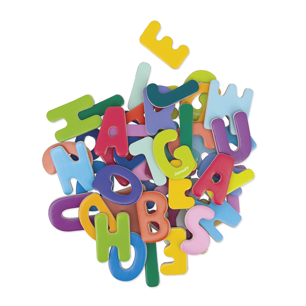 52 magnetic letters (wood) : Boards & Magnets Janod - J09627