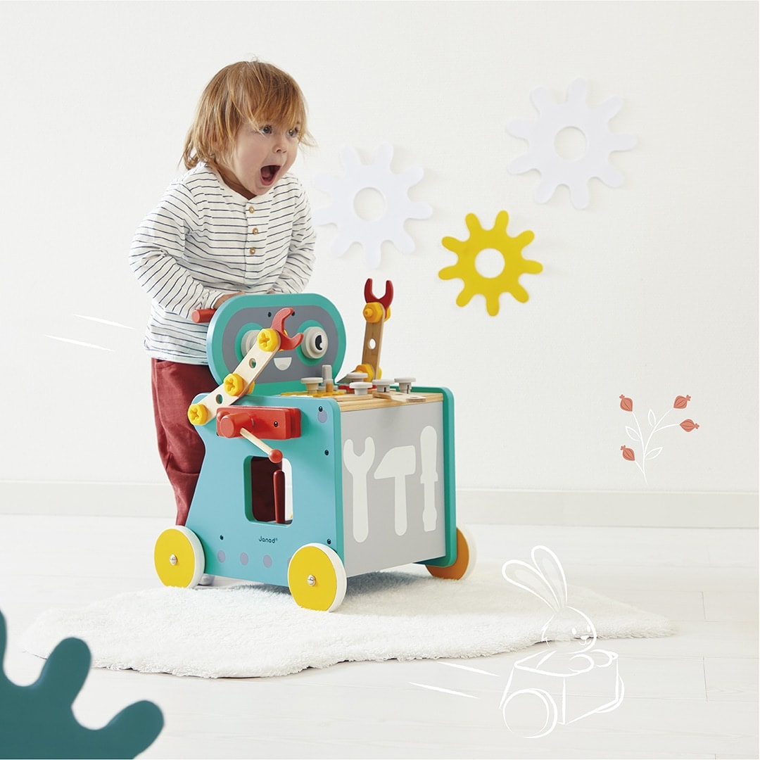 Janod - French specialist in wooden and cardboard toys